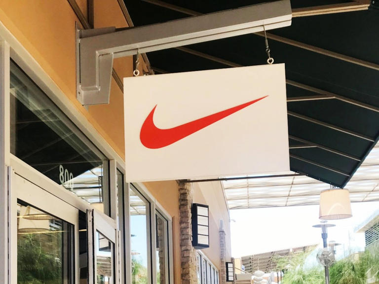 Nike’s $270 Running Shoes Are Now Just $130 — ‘Super Light and Comfortable'