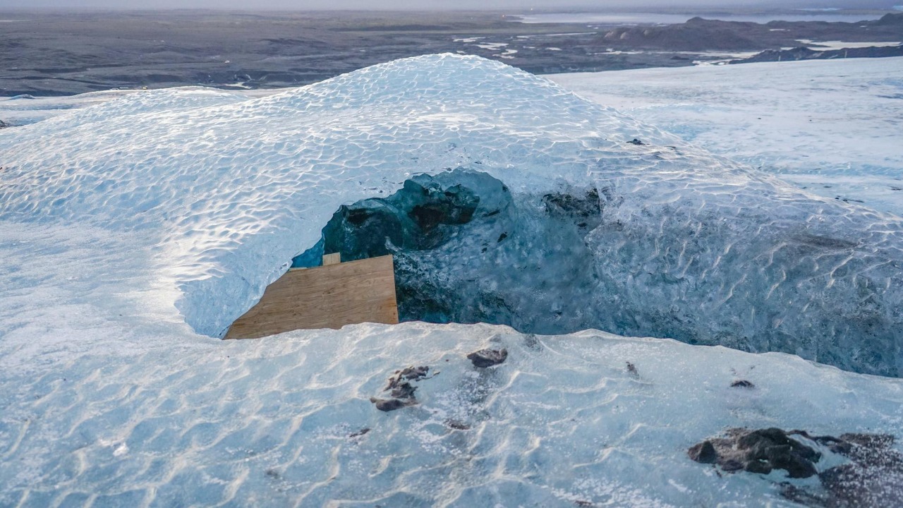 Hidden ancient structures found under Antarctica ice