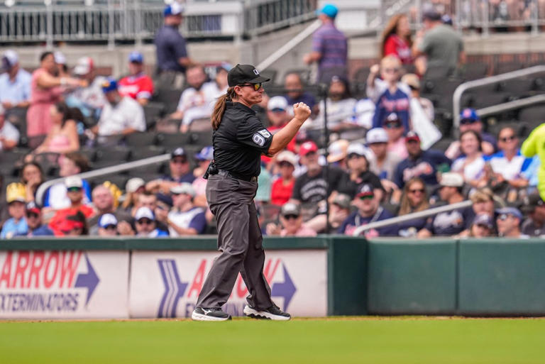 Fans give Jen Pawol plenty of support as she makes MLB history as first ...