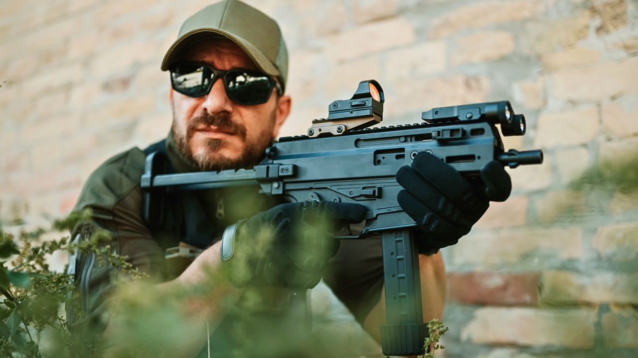 Red dot vs. holographic: what you should know