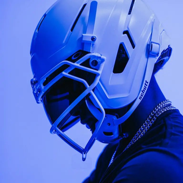 Why so many NFL players are suddenly choosing the new F7 Pro helmet