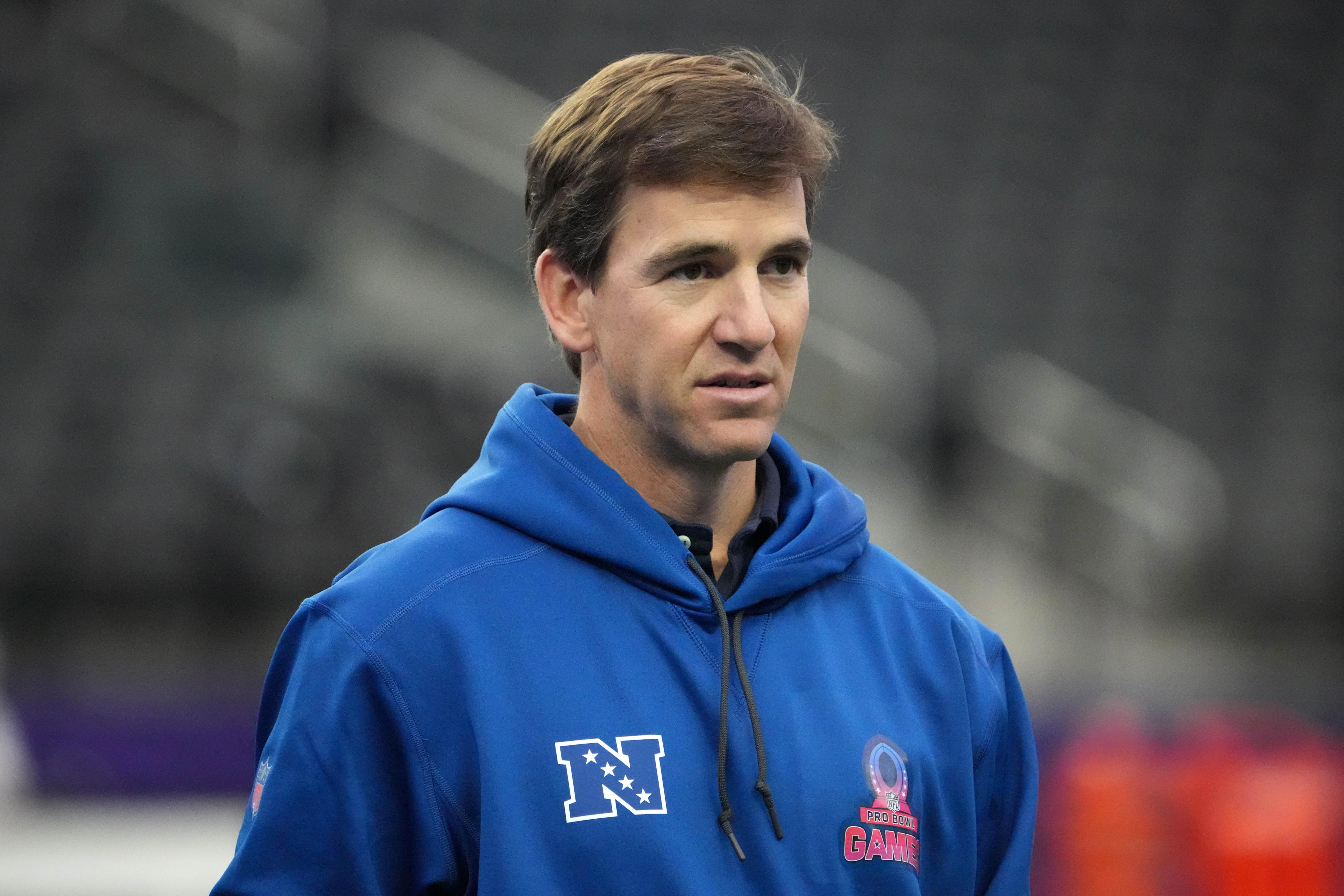 Watch Eli Manning prank Rickie Fowler, Jordan Spieth, others at FedEx ...