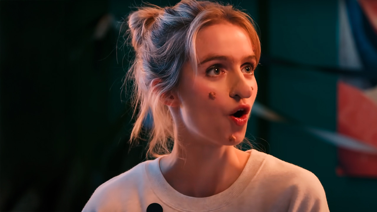 Pretty girl transforms to test guys’ reactions