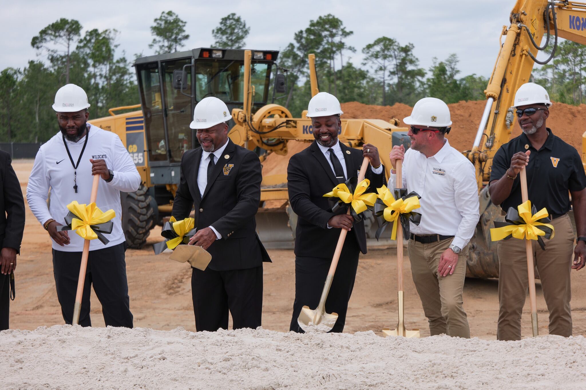 “Let’s build something great”: Valdosta High School breaks ground on ...
