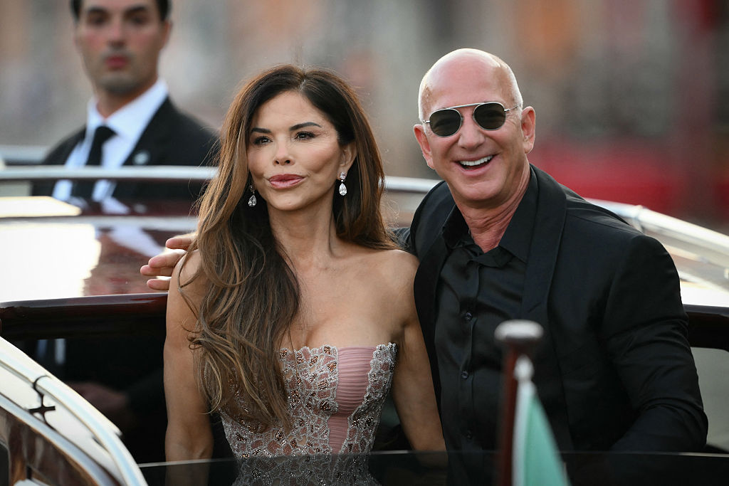 Jeff Bezos, Lauren Sánchez Seek $190K in Legal Fees from Her Brother Amid Bitter Family Feud