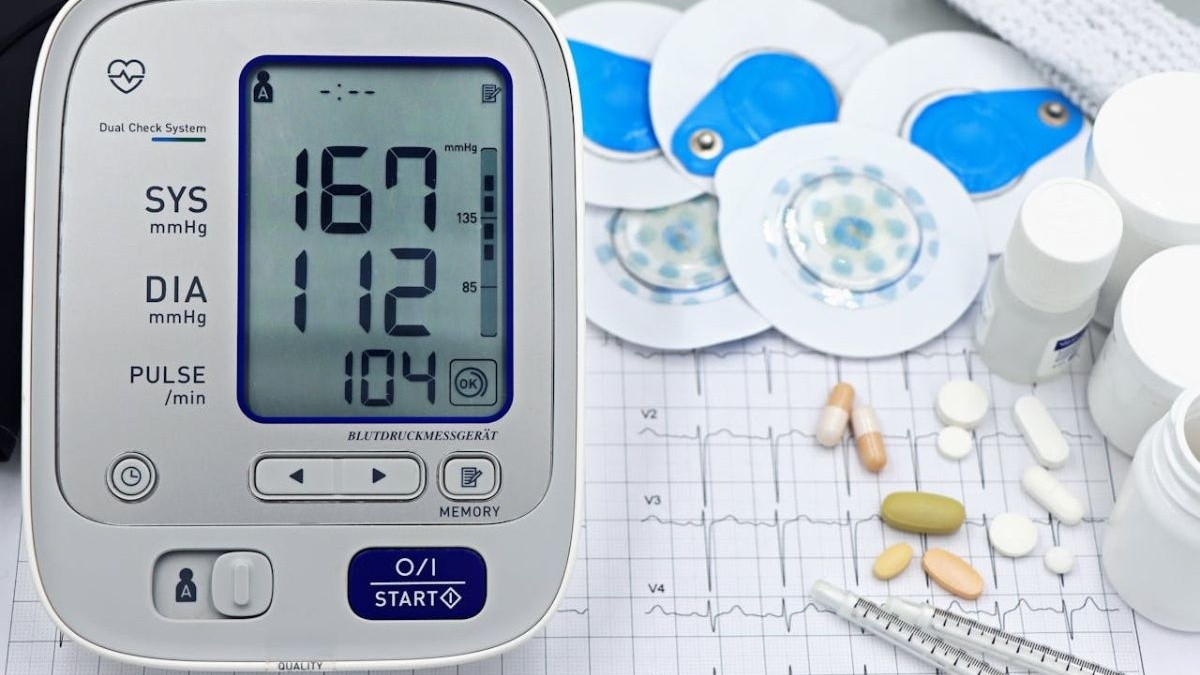 Alimentos que debes evitar si tienes colesterol alto: guía rápida