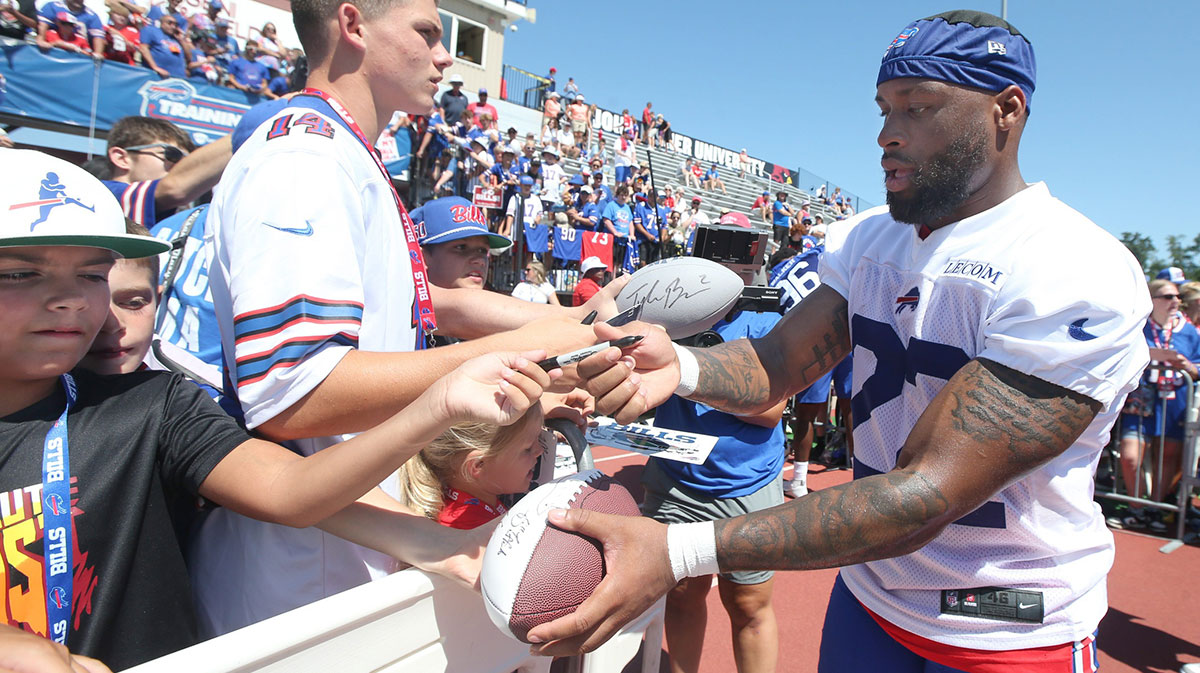 Watch a Bills running back kick an extra-point