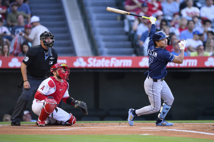 Awesome Kim is back The 7th shortstop in the game against the Seattle ...