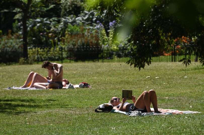 Fourth UK heatwave: Met Office forecasts 33C Gloucestershire heat spike ...