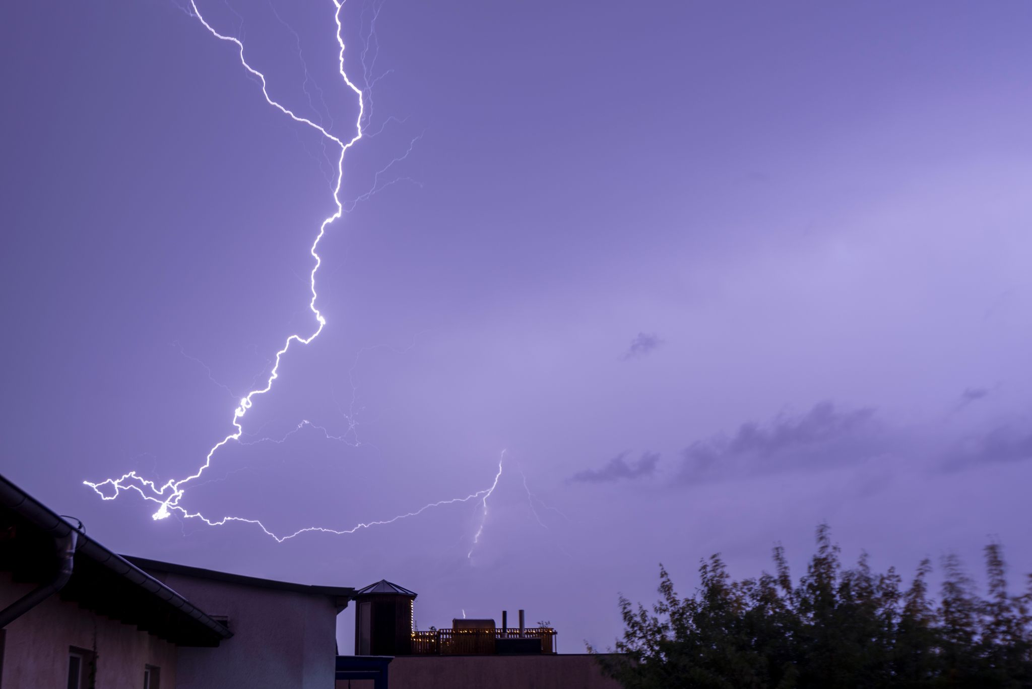 Viel Regen, wenige Gewitter: Deutlich weniger Blitze erfasst