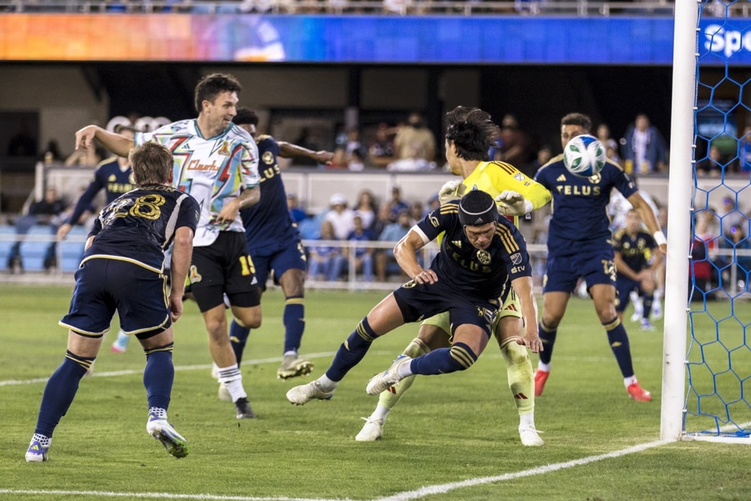 Preston Judd's late goal lifts Earthquakes past Whitecaps