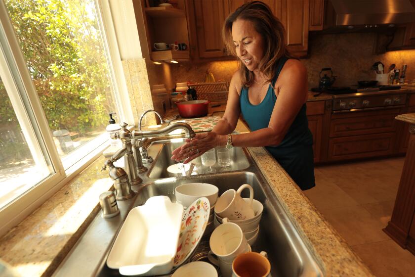 L.A. tells Porter Ranch, Granada Hills residents: Turn off that tap!