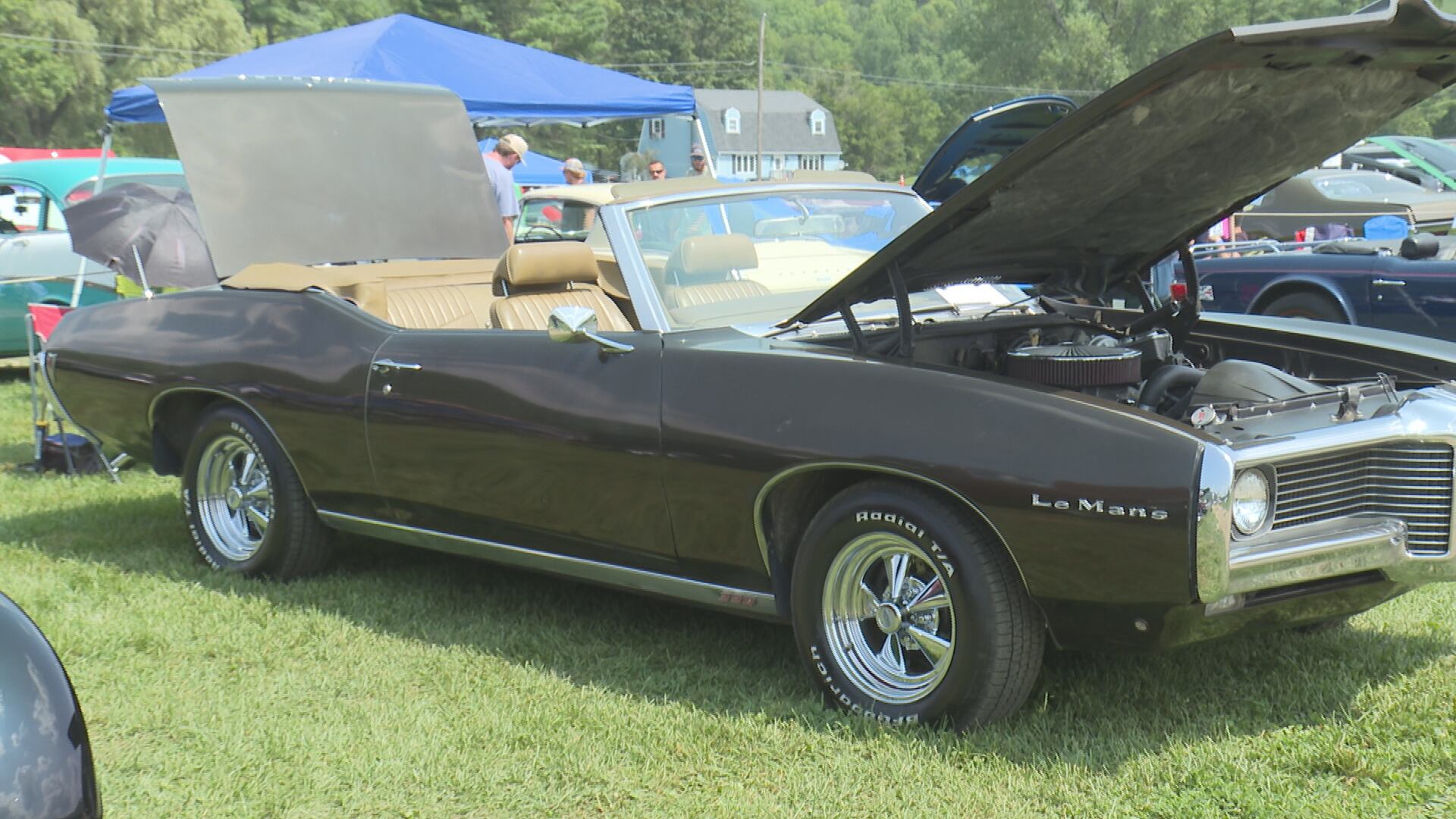 Annual festival brings hundreds of car-lovers to Waterbury