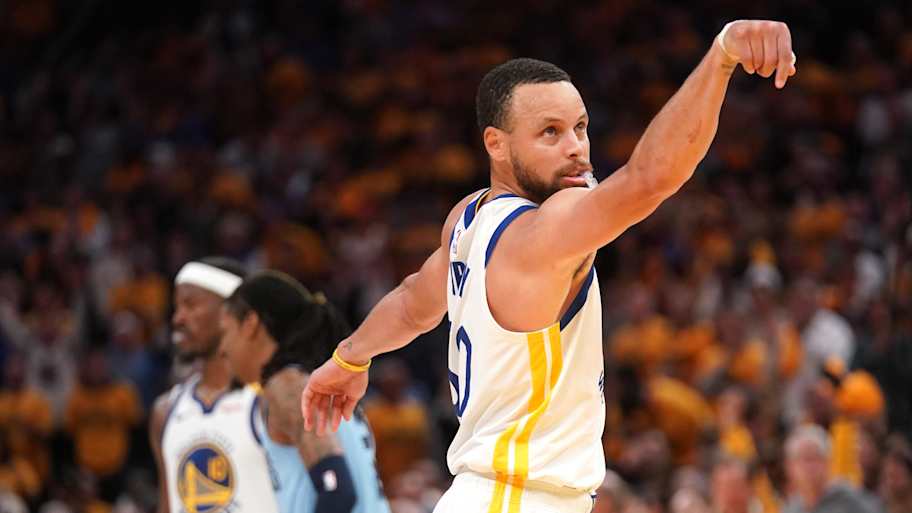 Stephen Curry caught dancing his heart out at Valkyries vs. Sparks game