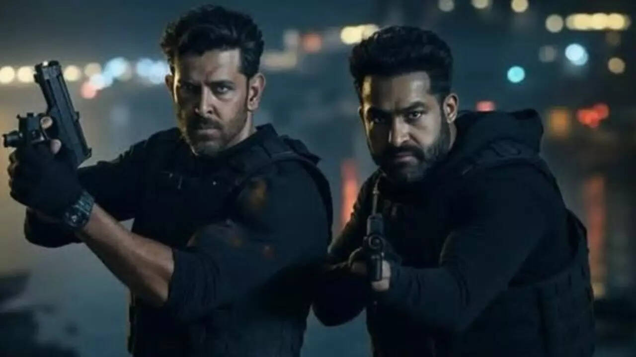 Hrithik Roshan and Jr. NTR's 'War 2' targets BIGGEST Hindi release ever ...