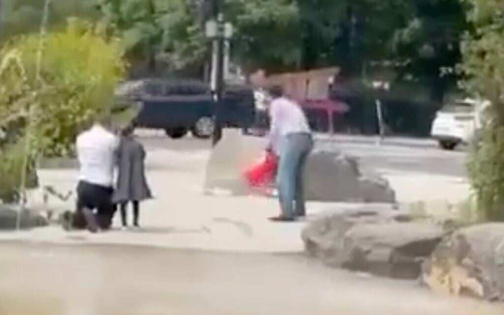 Herzog speaks with Jewish man assaulted in front of children in Montreal