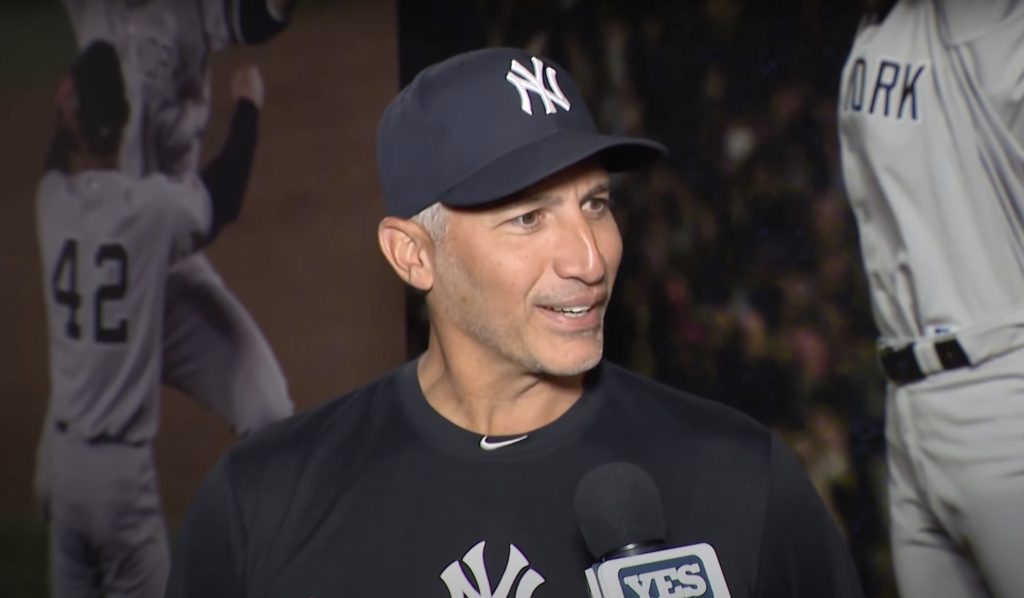 Yankees legend makes amazing announcing call