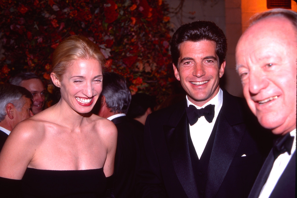 The Late JFK Jr., Wife Carolyn Bessette Seen in Newly Released Wedding ...