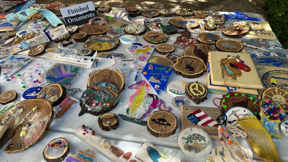 Local groups aim to create 10,000 handmade ornaments for U.S. Capitol ...
