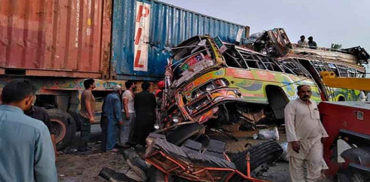Deadly Karachi traffic accidents claim hundreds of lives