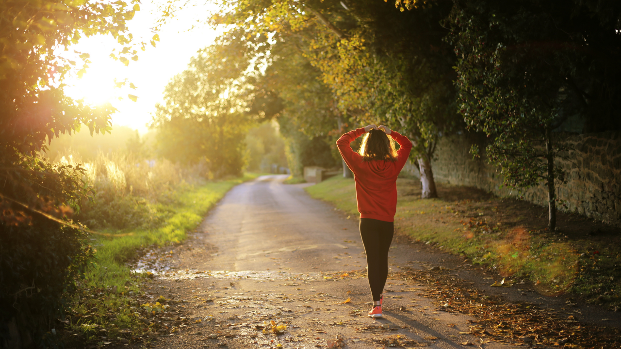 Morning walk vs walking post-meals: Which is more effective