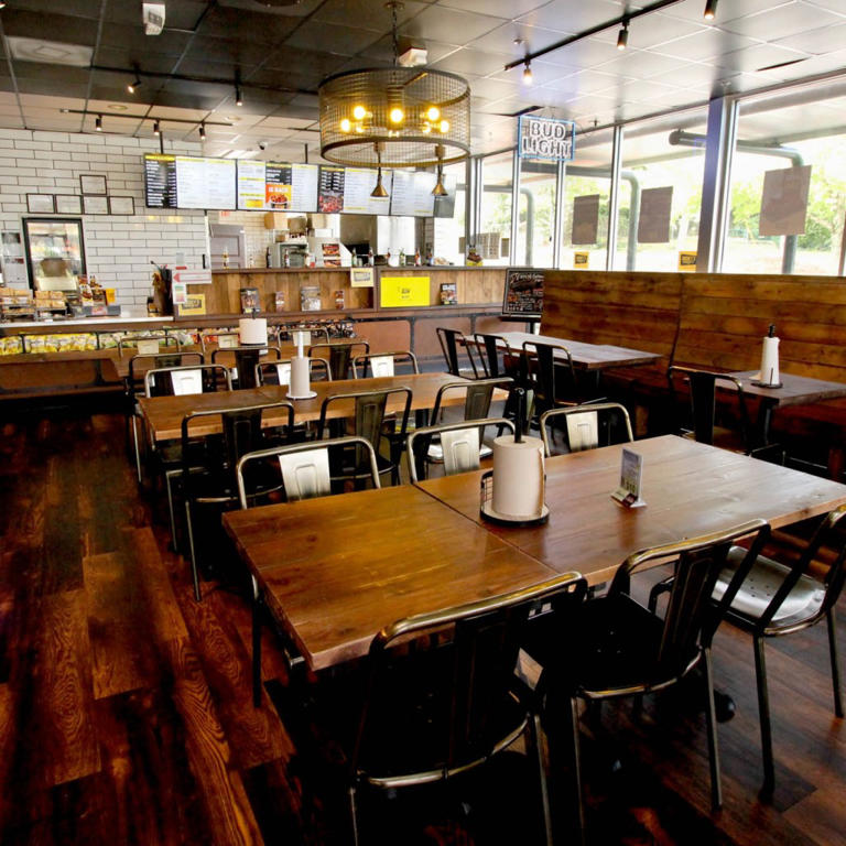 LI franchisees of Dickey’s Barbecue Pit roast chain for money woes amid ...