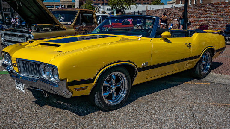 Why Was The Oldsmobile 442 Discontinued?