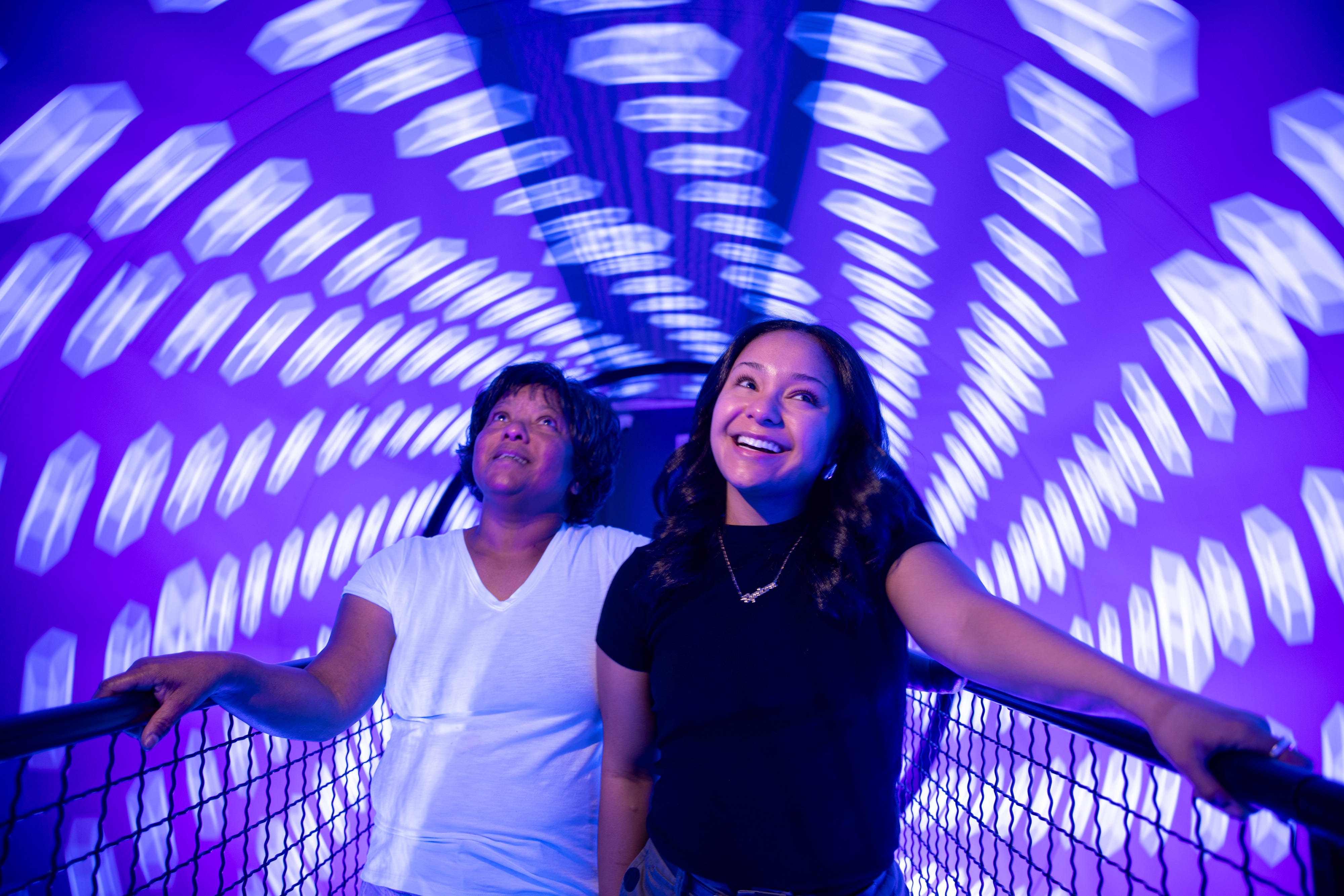 Roaming St. Louis: What you see (might not be) at Museum of Illusions