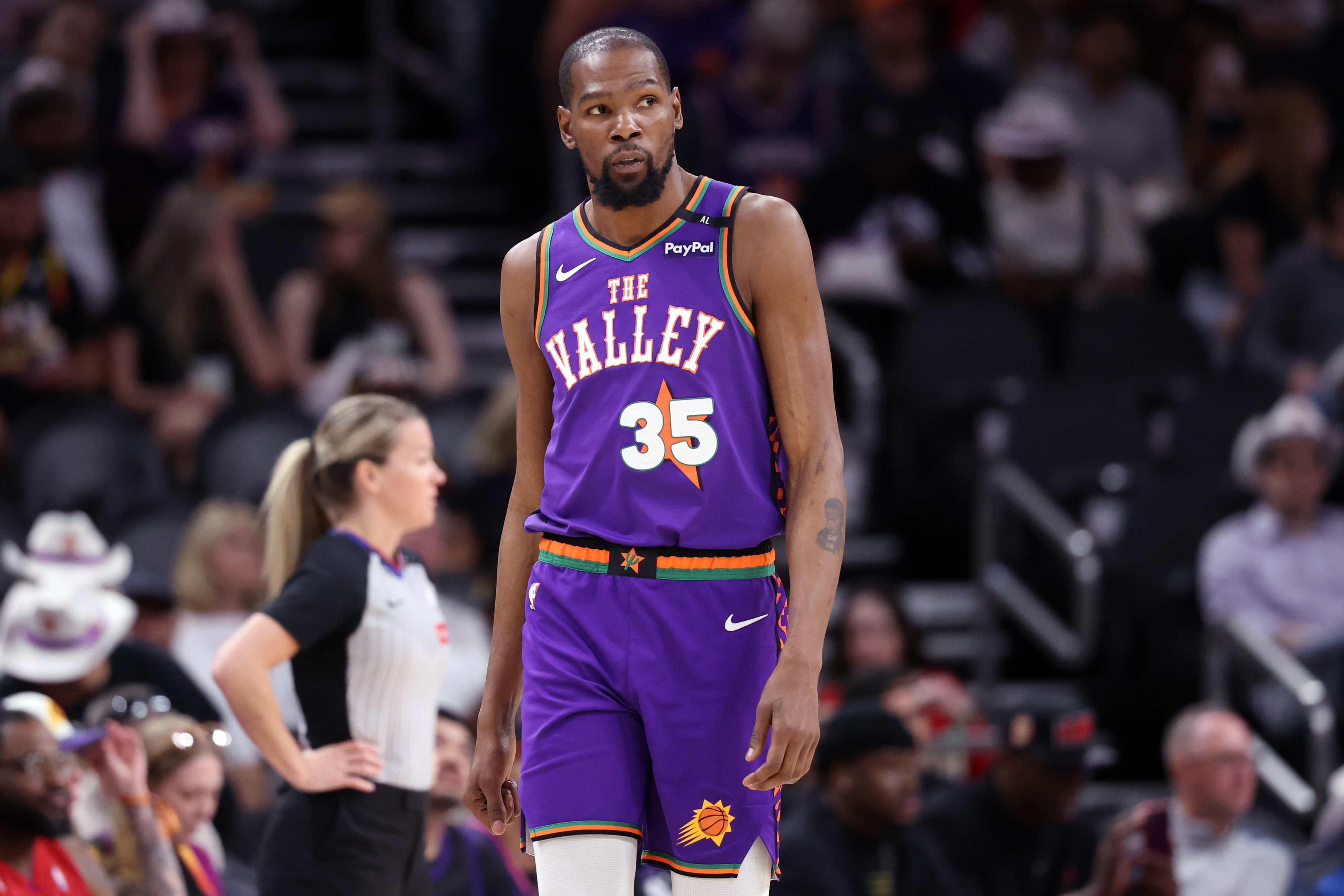 Tim MacMahon says Rockets aren’t going “all in” on Kevin Durant extension