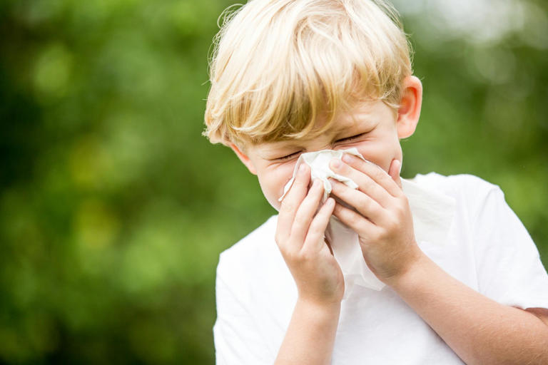 Why do we sneeze? Why do your eyes close? A pediatric nurse explains ...