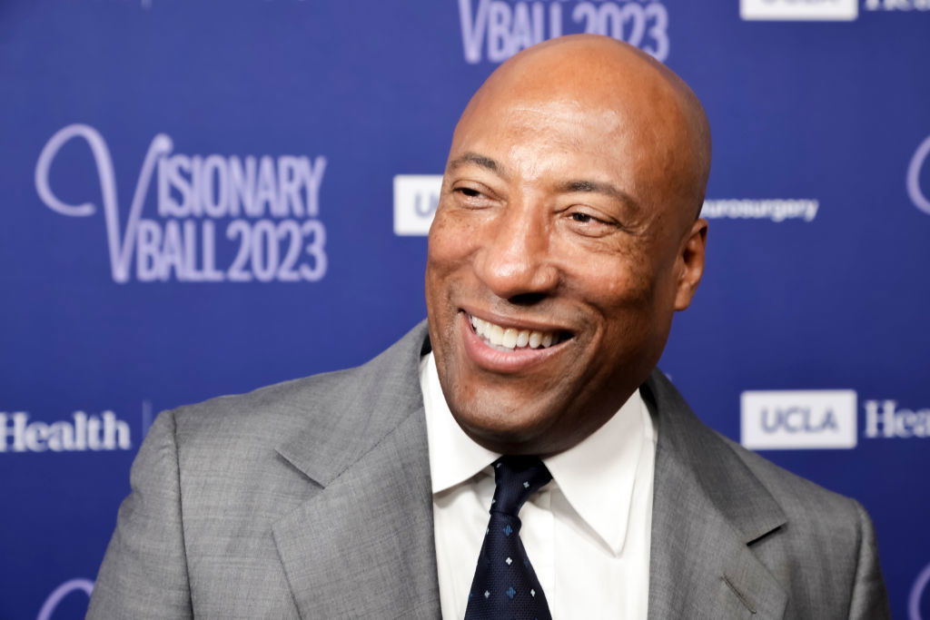 Byron Allen's Media Group Sells 10 TV Stations For $171M