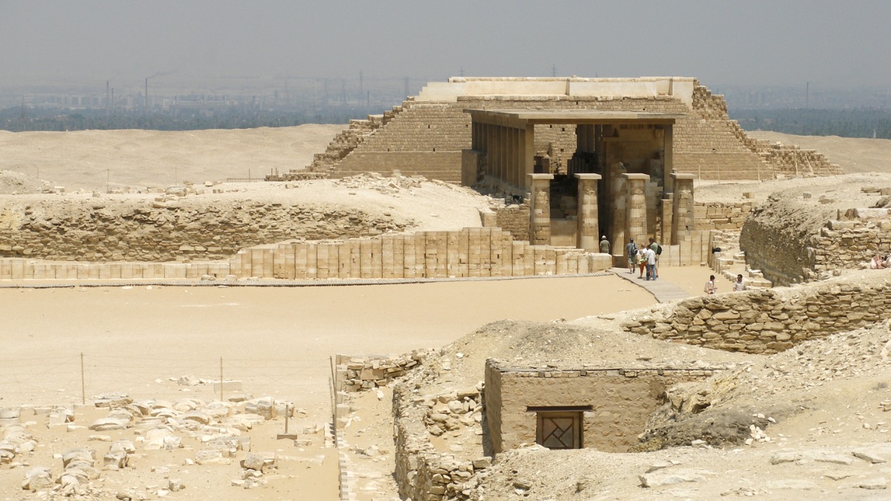Archaeologists found an ‘anomaly’ near the pyramids that may reveal an ...