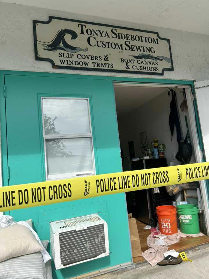 Man kills his fiancé at her job in Jensen Beach