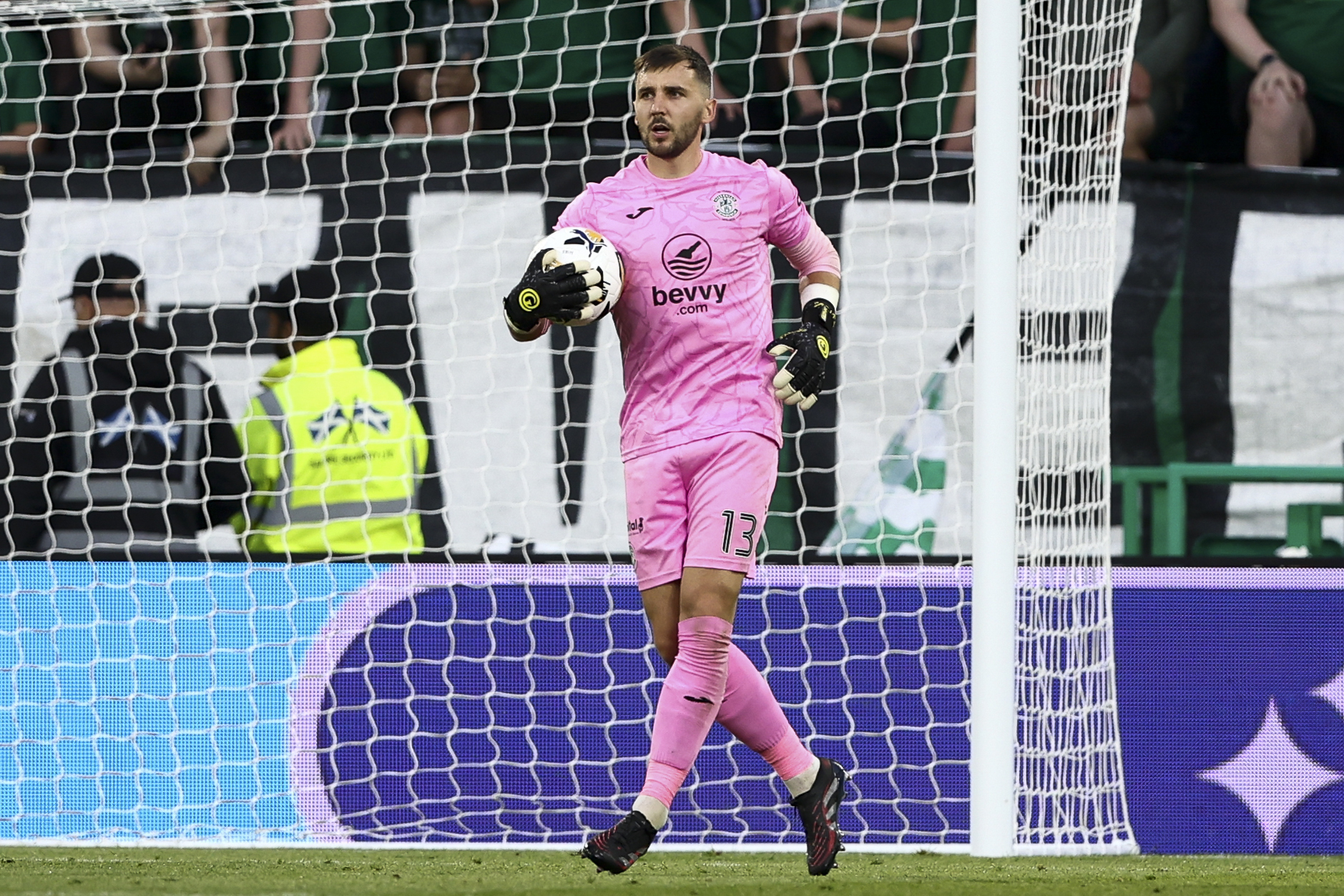 Gigantic performances on night of ridiculous drama - Hibs ratings ...
