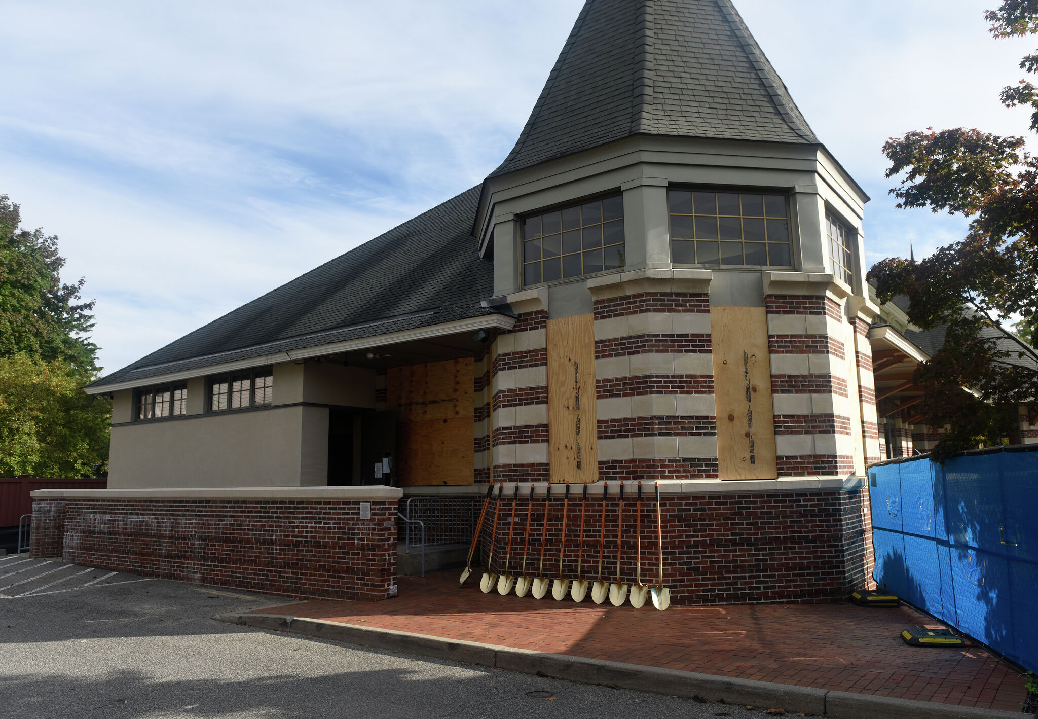 Greenwich's Cos Cob Library plans to reopen by start of school year