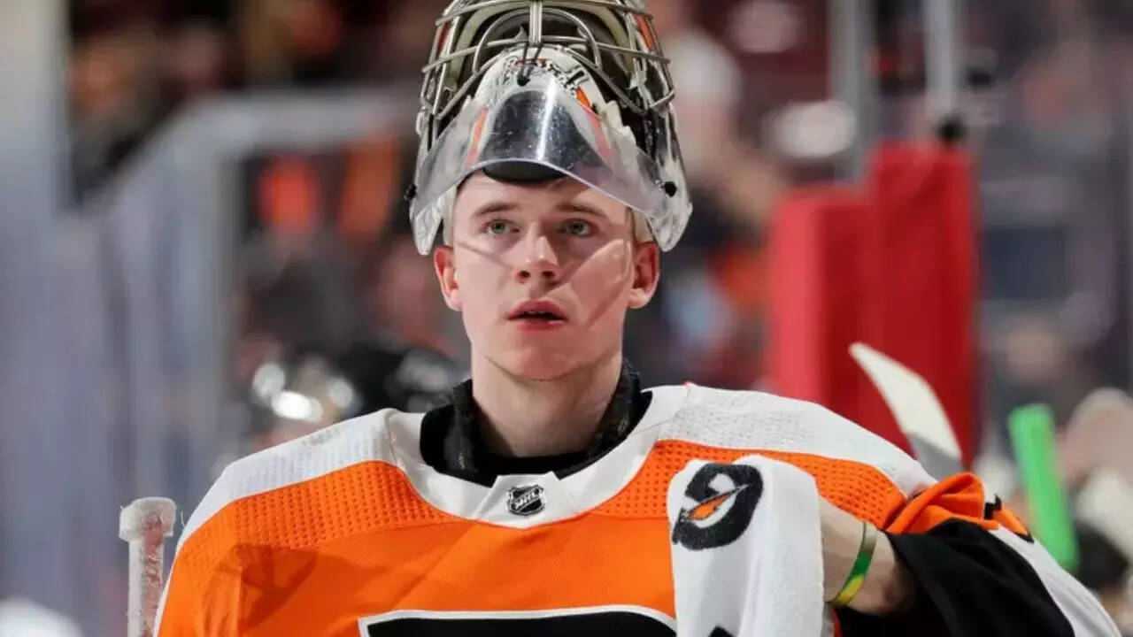 NHL Rumors: Carter Hart’s NHL return rumors heat up with Oilers tipped ...