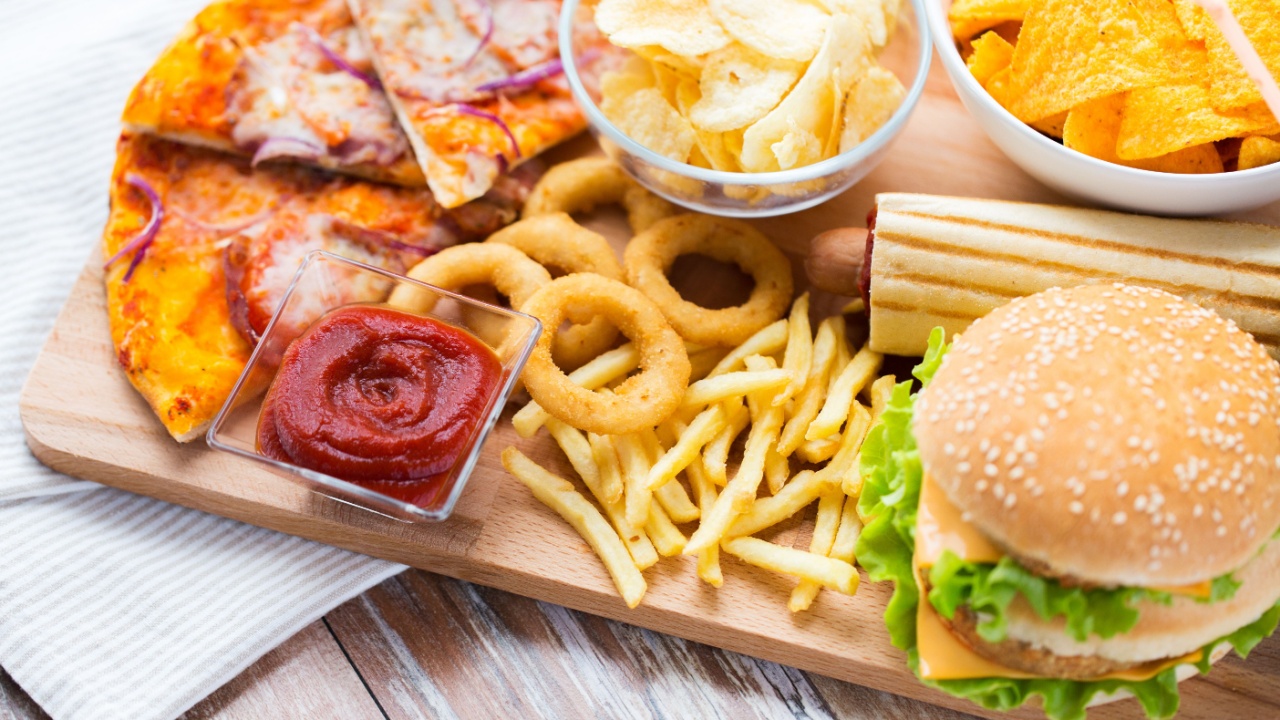 Ultra-processed foods now make up 55 % of U.S. diet, CDC finds