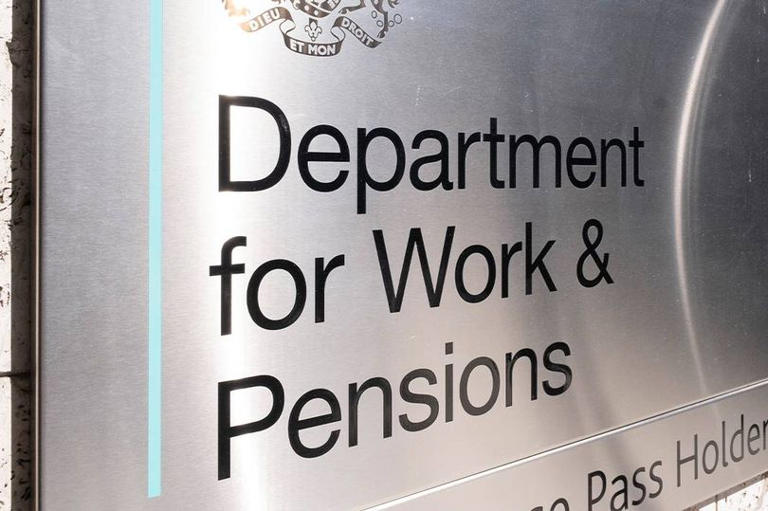 'When will I get my DWP benefit money if it's due on August 25 bank ...