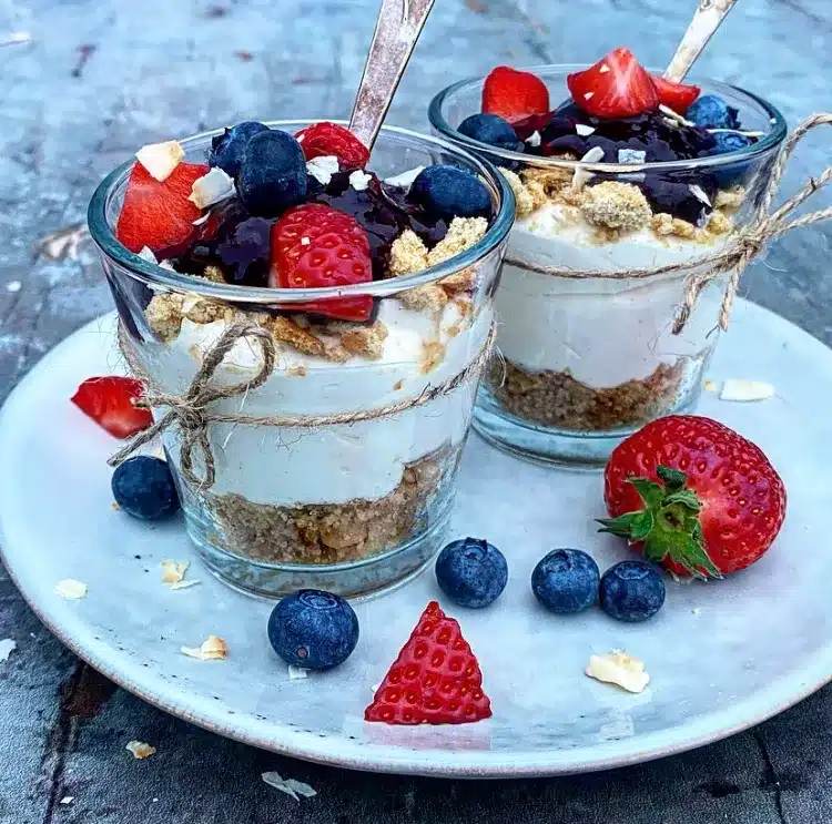 These Mini Cheesecakes in a Glass Are Almost Too Pretty to Eat – Here’s ...