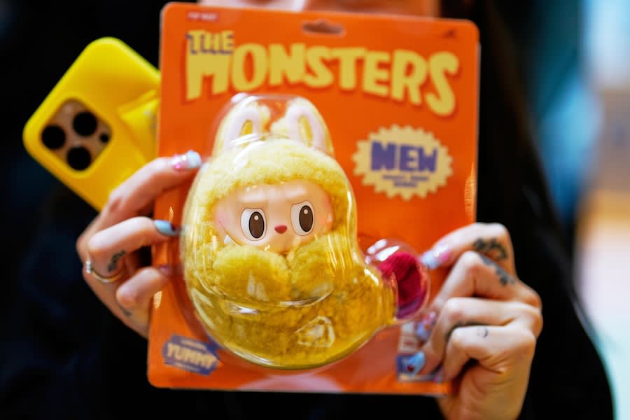 Masked thieves steal $7K worth of Labubu dolls from store, authorities say