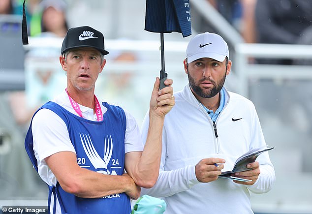 Scottie Scheffler's caddie LEAVES FedEx St. Jude Championship for ...