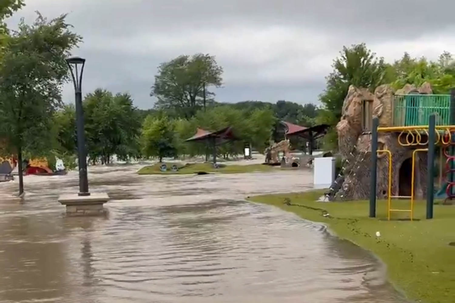 Flash flooding slams Midwest forcing Wisconsin State Fair to cancel events