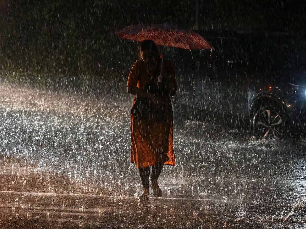 CG Weather Update: 13 अगस्त तक हाई स्पीड से बरसेंगे काले बादल, रायपुर-बिलासपुर समेत ये जिले ...