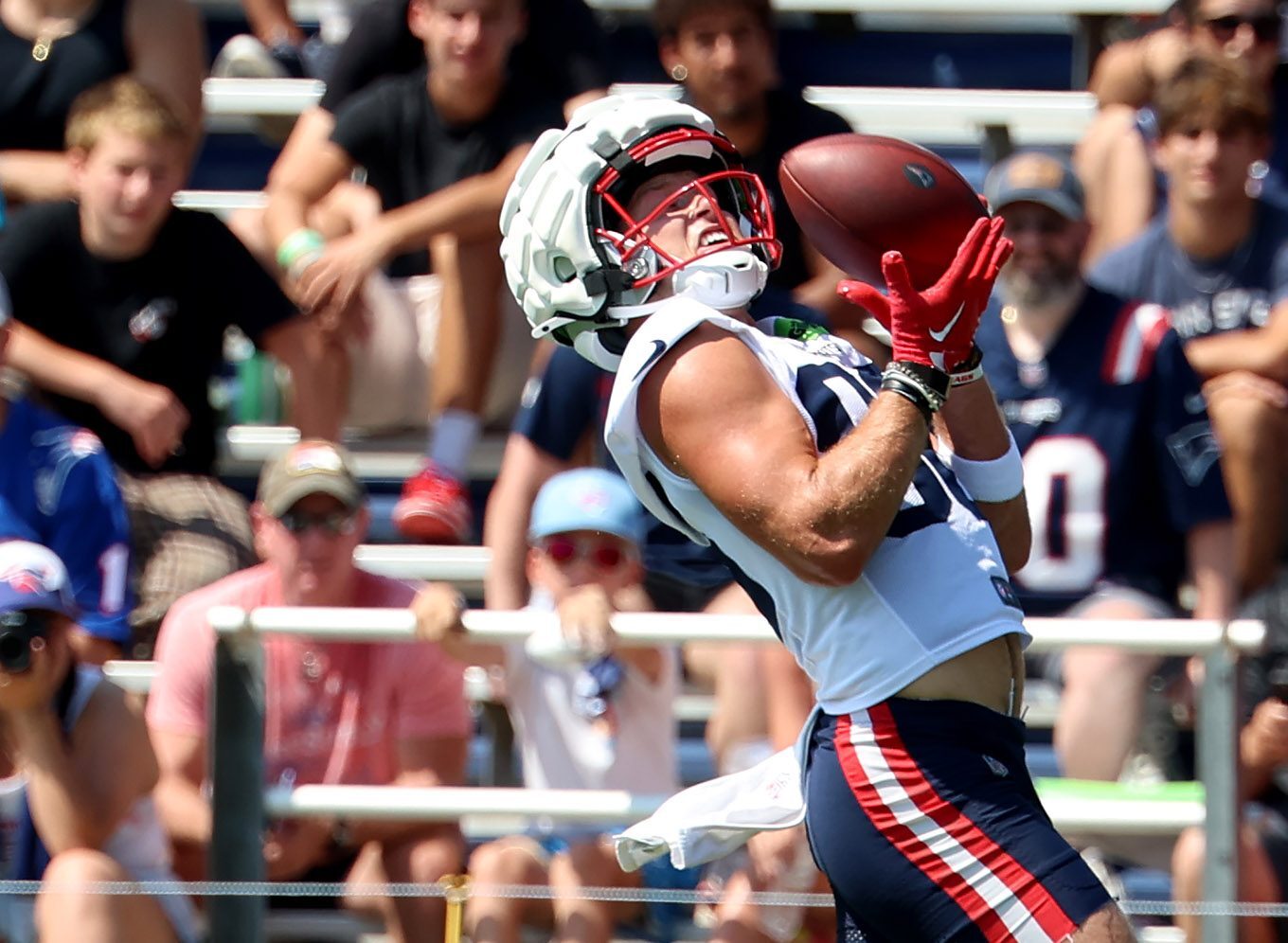 Patriots training camp Day 13 takeaways: Efton Chism rises up, veteran ...