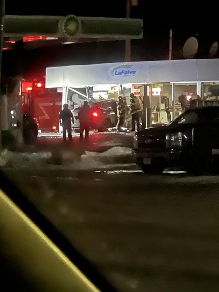 Driver who led police on chase, crashed into Quinnesec gas station ...