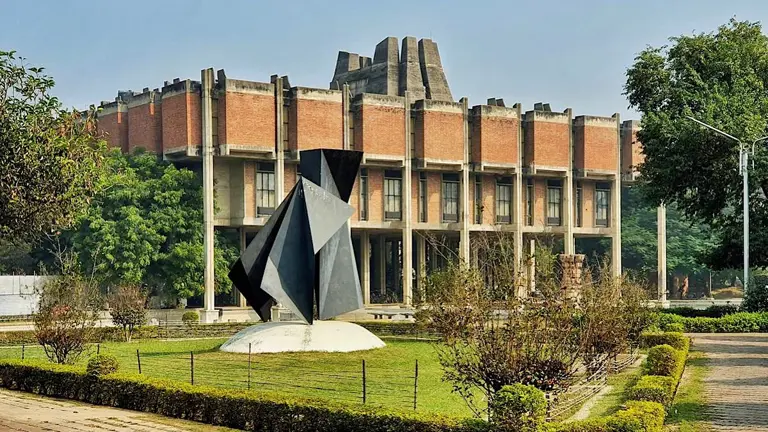 IIT Kanpur researchers show how lasers can precisely control and steer ...