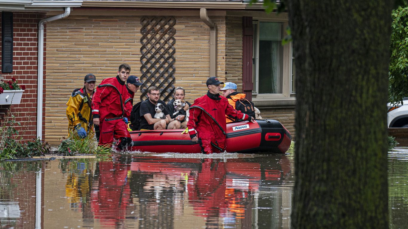 Photos: Historic flash floods hit Milwaukee as Midwest faces heavy ...