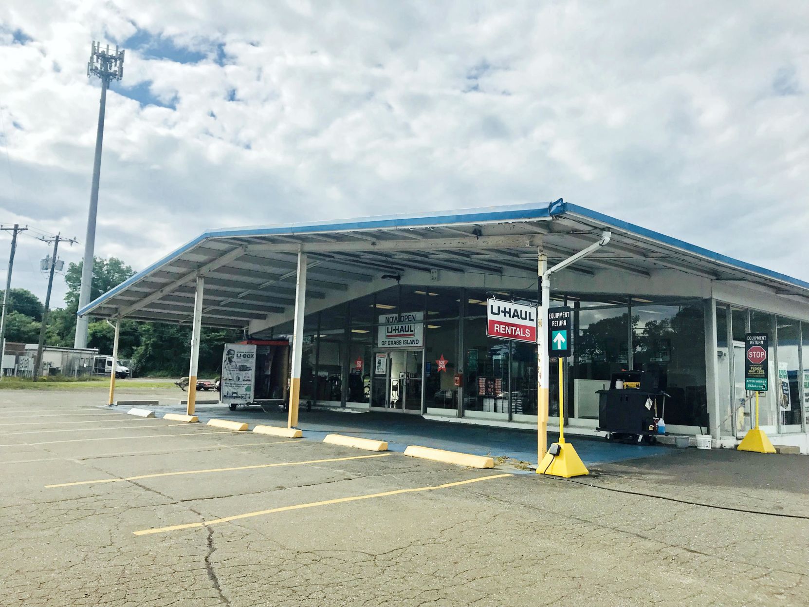 DEEP responds to Plainville propane leak at U-Haul, burns off fuel ...