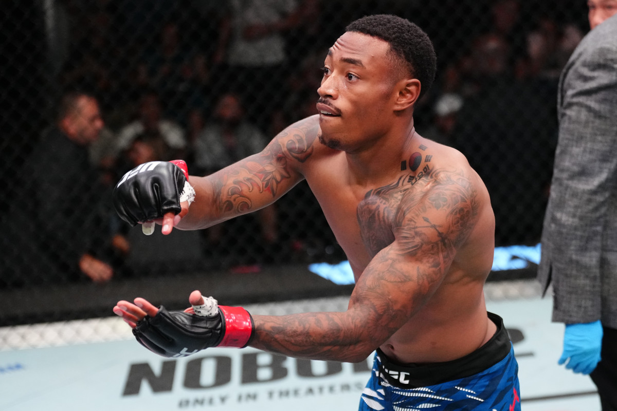UFC Knockout of the Year? Elijah Smith Pulls Off Rampage-esque ...