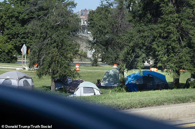 FBI agents begin to flood Washington DC as Trump posts images of ...